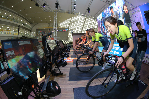 KSPO 인도어 사이클링 소규석·최소연씨 남녀부 우승