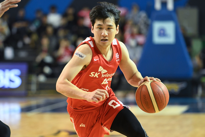 SK, FA 양우섭과 재계약…장문호·전형준 은퇴