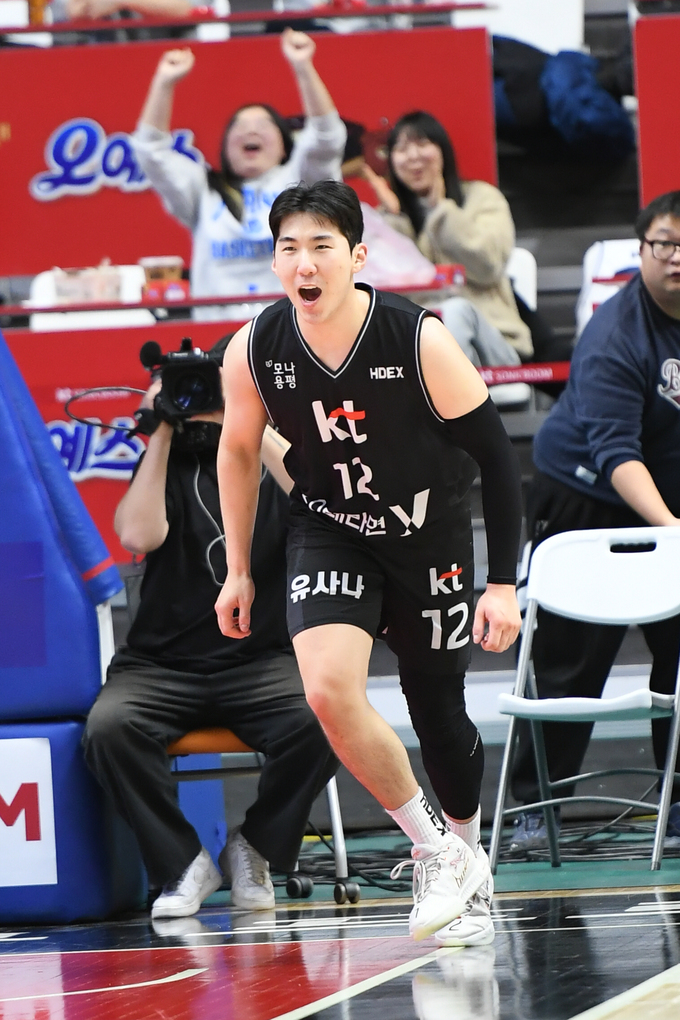 문정현이 바꾼 4Q 흐름…KT, 마침내 웃었다